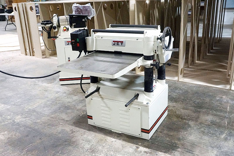 IRS Auctions - WOODWORKING > Planers > Single-Sided-Planers