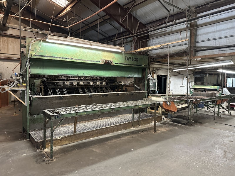 IRS Auctions - WOODWORKING > Clamping > Clamp-Carriers