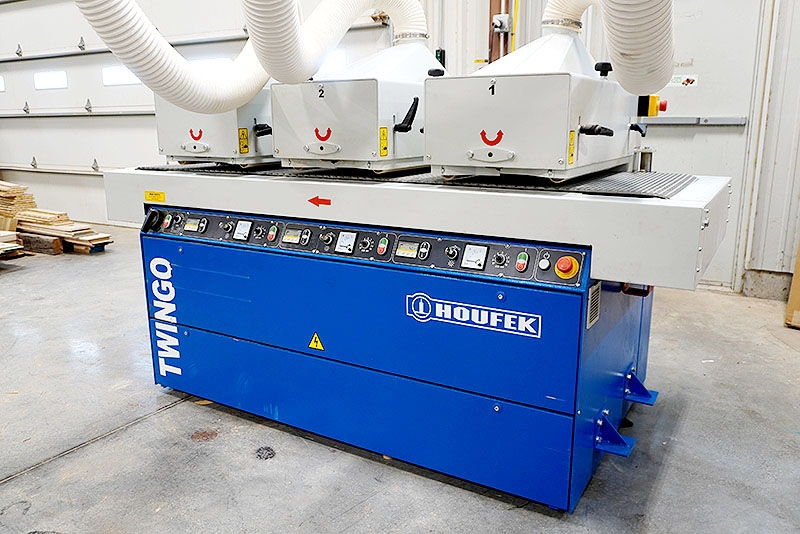 IRS Auctions - WOODWORKING > Finishing Equipment