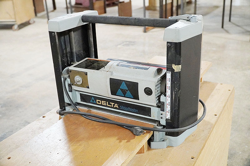 IRS Auctions - WOODWORKING > Planers